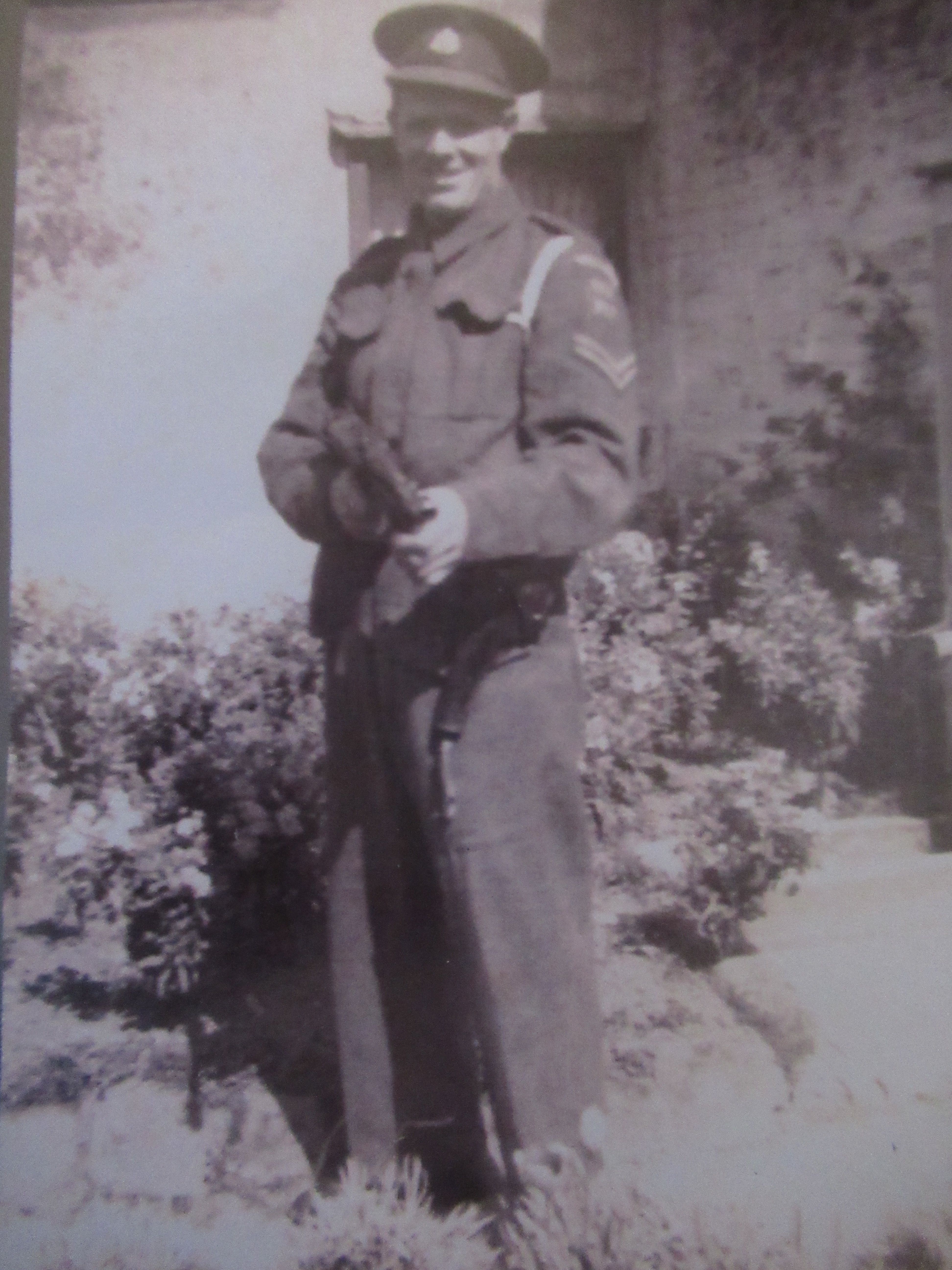 Eric Samuel George Newson | British Resistance Archive (staybehinds.com)